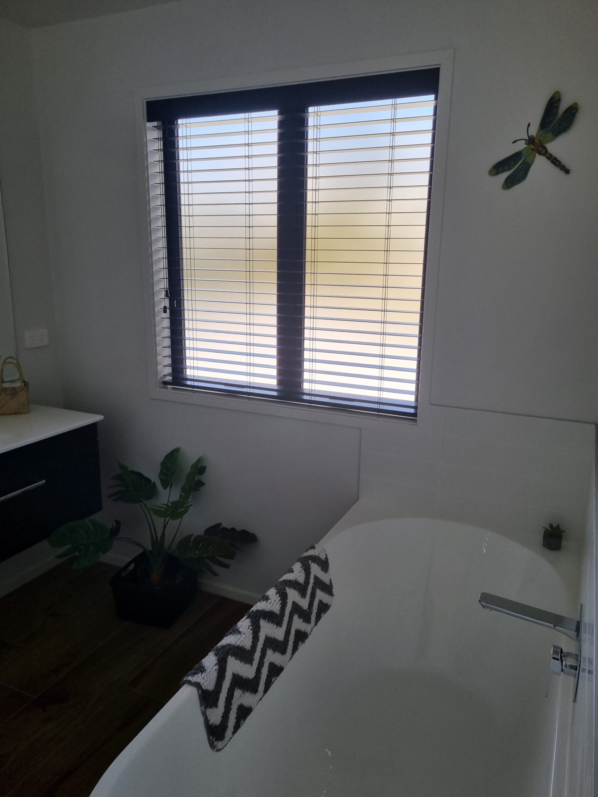 Blinds your way - Mobile blinds and shutter service